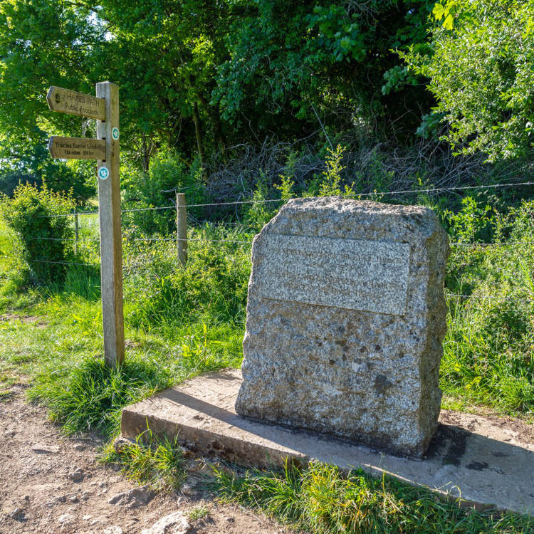 Where is the source of the Thames?